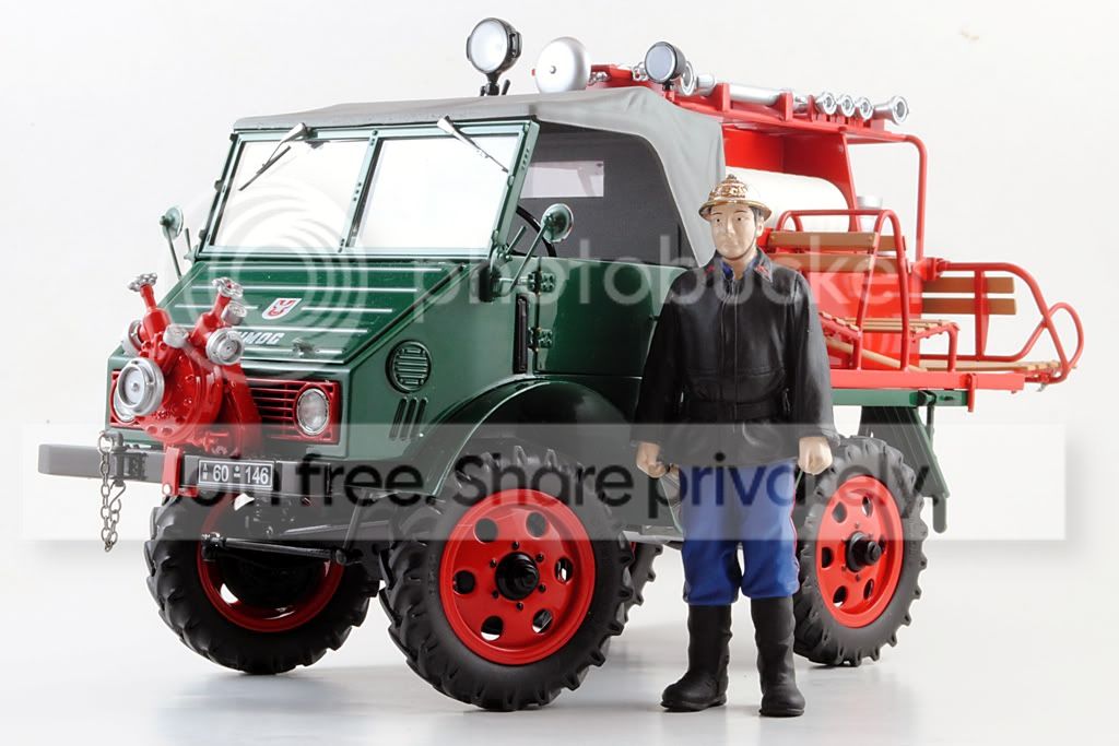 Mercedes Benz Unimog U401 [1947][Schuco]